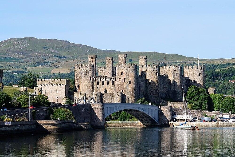 Conwy Castle - Discover Wales