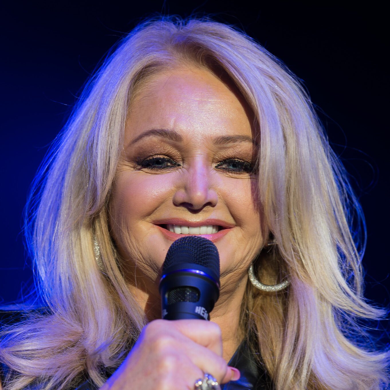 Bonnie Tyler - Discover Wales